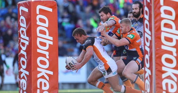 Match Highlights: Wests Tigers vs. Knights | Wests Tigers